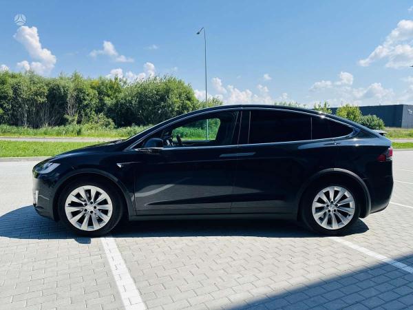 Melns Tesla Model X 2018 Panevēža, ar dzinēja tilpumu 0.00 L un nobraukumu 280 tūkst. km par 23900 €, foto 8 vietnē AUTOMOTO.COM.LV