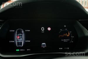 Black Tesla Model X 2018 in Jelgava, with an engine capacity of 0.00 L and mileage of 196 thousand km for 21900 €, photo 17 on AUTOMOTO.COM.LV
