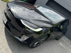 Melns Tesla Model X 2018 Klaipėda, ar dzinēja tilpumu 0.00 L un nobraukumu 139 tūkst. km par 24200 €, foto 9 vietnē AUTOMOTO.COM.LV