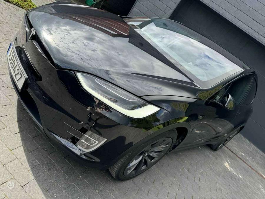 Melns Tesla Model X 2018 Klaipėda, ar dzinēja tilpumu 0.00 L un nobraukumu 139 tūkst. km par 24200 €, foto 9 vietnē AUTOMOTO.COM.LV