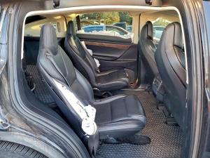 Black Tesla Model X 2018 in Klaipeda, with an engine capacity of 0.00 L and mileage of 101 thousand km for 11700 €, photo 11 on AUTOMOTO.COM.LV