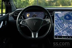 Black Tesla Model X 2018 in Jelgava, with an engine capacity of 0.00 L and mileage of 152 thousand km for 21500 €, photo 12 on AUTOMOTO.COM.LV