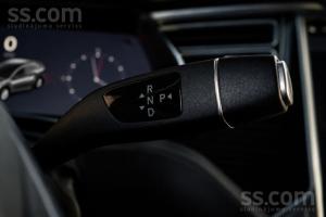 Black Tesla Model X 2018 in Jelgava, with an engine capacity of 0.00 L and mileage of 152 thousand km for 21500 €, photo 15 on AUTOMOTO.COM.LV