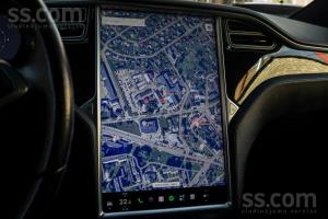 Black Tesla Model X 2018 in Jelgava, with an engine capacity of 0.00 L and mileage of 152 thousand km for 21500 €, photo 16 on AUTOMOTO.COM.LV