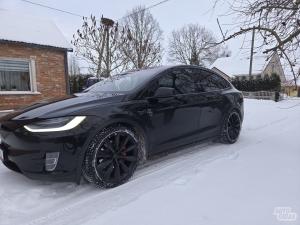 Melns Tesla Model X 2020 Panevēža, ar dzinēja tilpumu 0.00 L un nobraukumu 230 tūkst. km par 35500 €, foto  vietnē AUTOMOTO.COM.LV