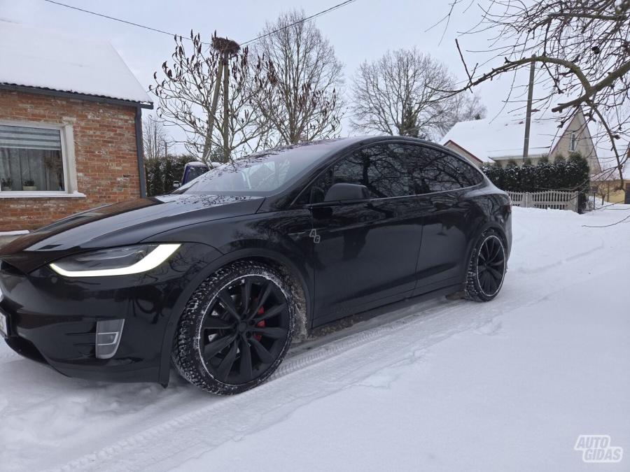 Melns Tesla Model X 2020 Panevēža, ar dzinēja tilpumu 0.00 L un nobraukumu 230 tūkst. km par 35500 €, foto 1 vietnē AUTOMOTO.COM.LV