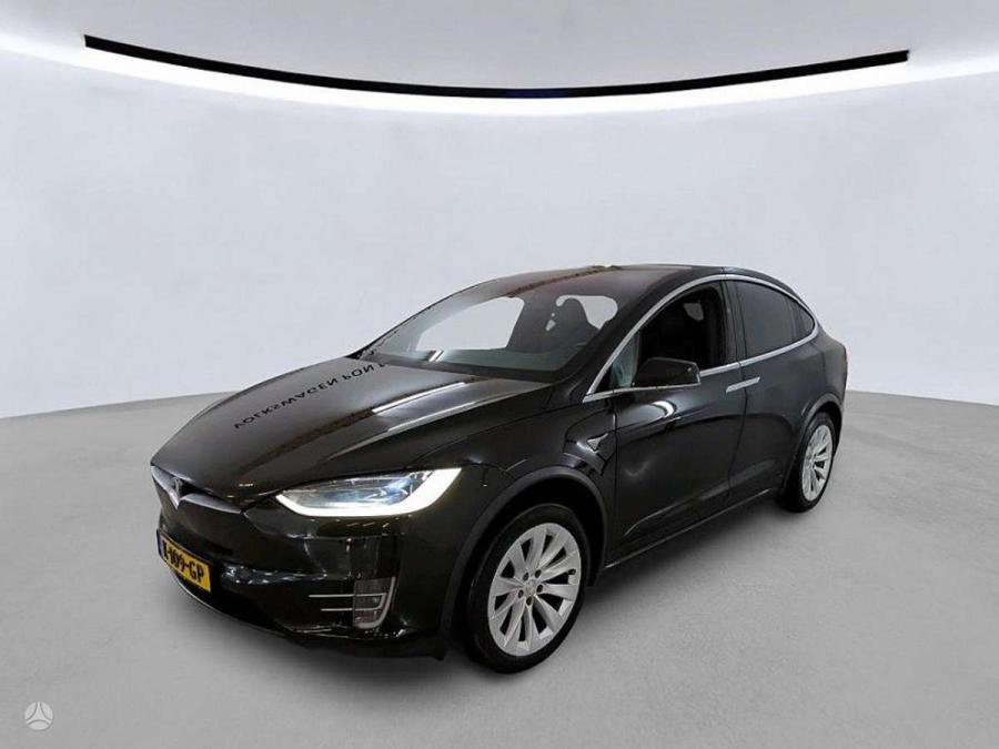 Melns Tesla Model X 2020 Viļņa, ar dzinēja tilpumu 0.00 L un nobraukumu 148 tūkst. km par 36600 €, foto 1 vietnē AUTOMOTO.COM.LV