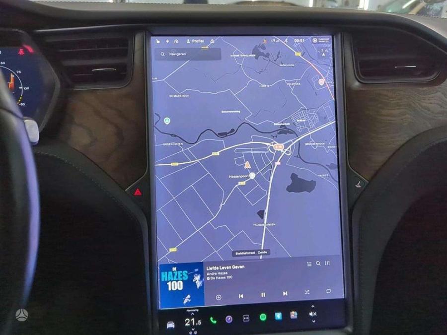 Melns Tesla Model X 2020 Viļņa, ar dzinēja tilpumu 0.00 L un nobraukumu 148 tūkst. km par 36600 €, foto 7 vietnē AUTOMOTO.COM.LV