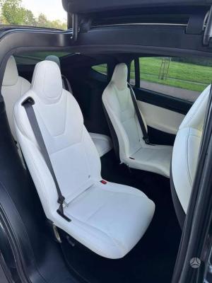 Melns Tesla Model X 2020 Viļņa, ar dzinēja tilpumu 0.00 L un nobraukumu 56 tūkst. km par 34500 €, foto 17 vietnē AUTOMOTO.COM.LV