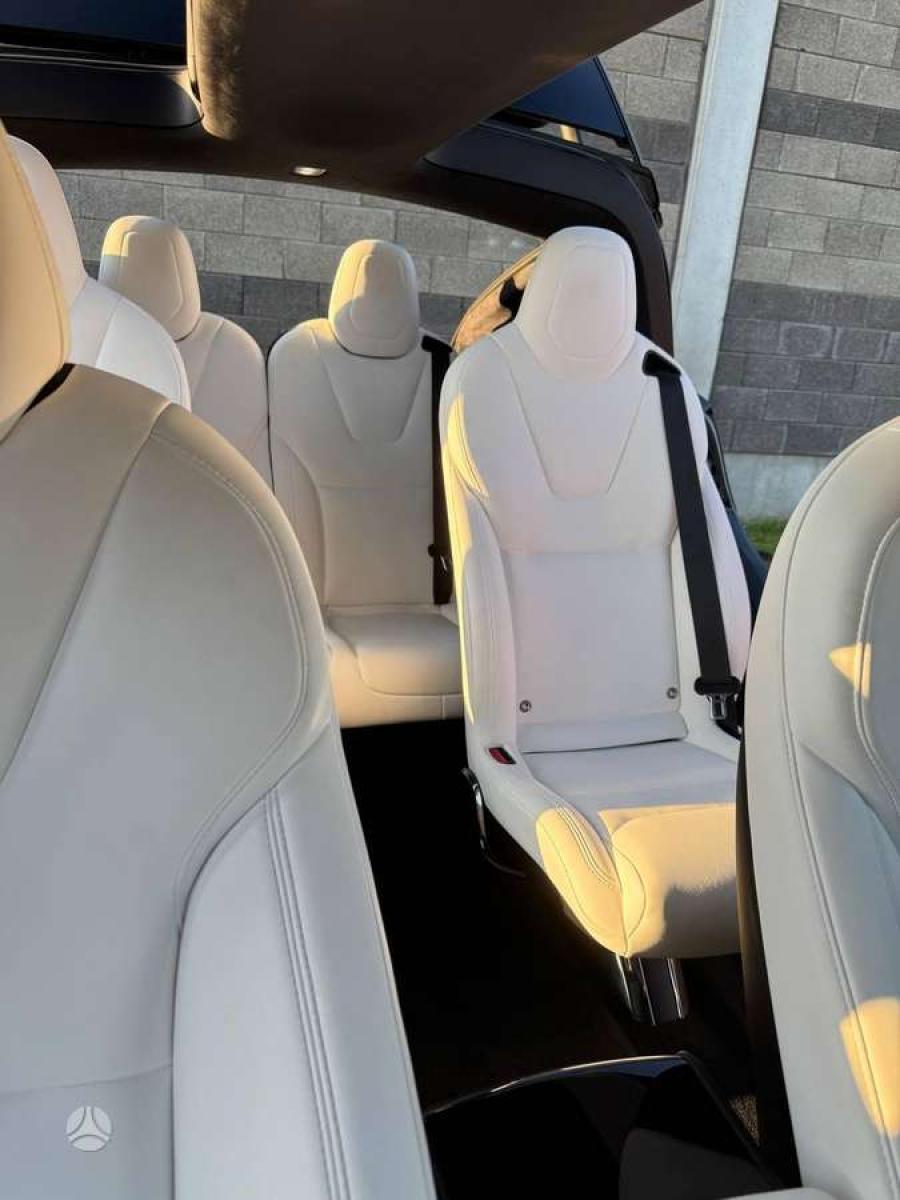 Melns Tesla Model X 2020 Viļņa, ar dzinēja tilpumu 0.00 L un nobraukumu 56 tūkst. km par 34500 €, foto 19 vietnē AUTOMOTO.COM.LV