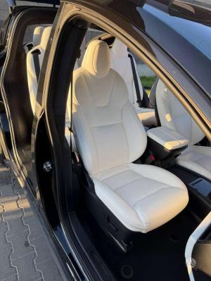 Melns Tesla Model X 2020 Viļņa, ar dzinēja tilpumu 0.00 L un nobraukumu 56 tūkst. km par 34500 €, foto 20 vietnē AUTOMOTO.COM.LV