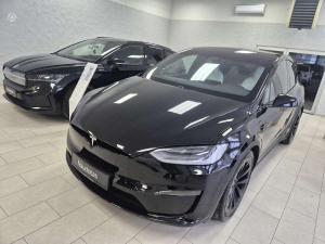 Black Tesla Model X 2022 in Siauliai, with an engine capacity of 0.00 L and mileage of 16 thousand km for 54000 €, photo 6 on AUTOMOTO.COM.LV