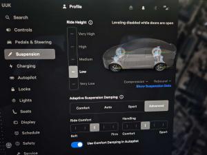 Black Tesla Model X 2022 in Siauliai, with an engine capacity of 0.00 L and mileage of 16 thousand km for 54000 €, photo 17 on AUTOMOTO.COM.LV
