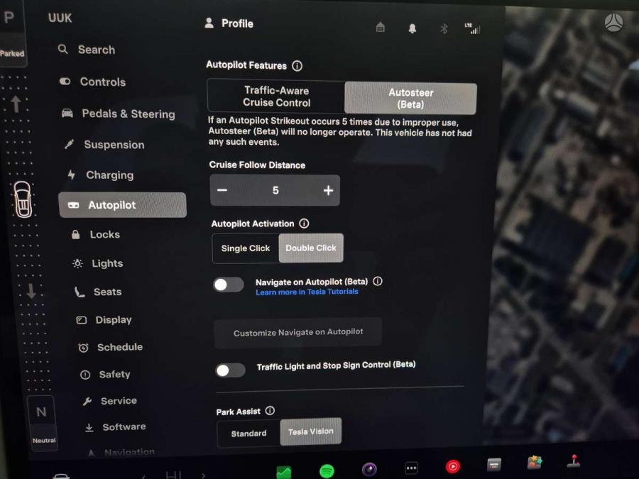 Black Tesla Model X 2022 in Siauliai, with an engine capacity of 0.00 L and mileage of 16 thousand km for 54000 €, photo 19 on AUTOMOTO.COM.LV