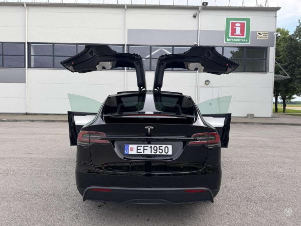 Black Tesla Model X 2022 in Kaunas, with an engine capacity of 0.00 L and mileage of 29 thousand km for 49500 €, photo 7 on AUTOMOTO.COM.LV