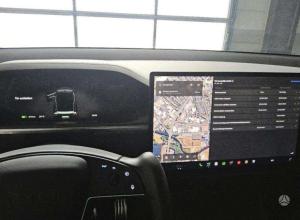 Black Tesla Model X 2022 in Vilnius, with an engine capacity of 0.00 L and mileage of 53 thousand km for 60000 €, photo 4 on AUTOMOTO.COM.LV