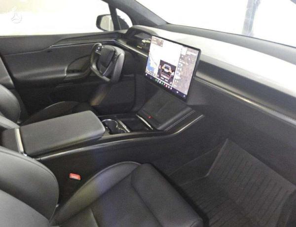 Black Tesla Model X 2022 in Vilnius, with an engine capacity of 0.00 L and mileage of 53 thousand km for 60000 €, photo 5 on AUTOMOTO.COM.LV