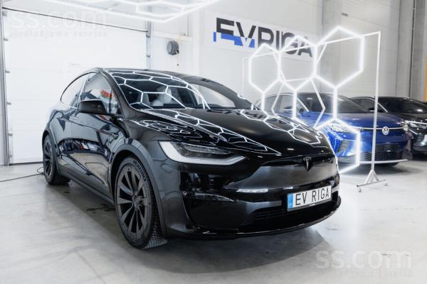 Melns Tesla Model X 2023 Rīga, ar dzinēja tilpumu 0.00 L un nobraukumu 36 tūkst. km par 71990 €, foto 1 vietnē AUTOMOTO.COM.LV