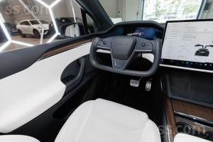 Black Tesla Model X 2023 in Riga, with an engine capacity of 0.00 L and mileage of 36 thousand km for 71990 €, photo 13 on AUTOMOTO.COM.LV
