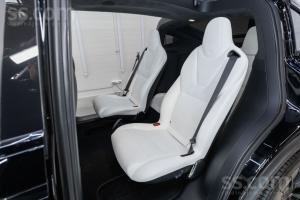 Black Tesla Model X 2023 in Riga, with an engine capacity of 0.00 L and mileage of 36 thousand km for 71990 €, photo 16 on AUTOMOTO.COM.LV