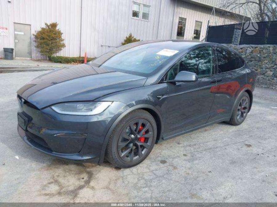 Melns Tesla Model X 2025 Klaipėda, ar dzinēja tilpumu 0.00 L un nobraukumu 5 tūkst. km par 39000 €, foto 2 vietnē AUTOMOTO.COM.LV