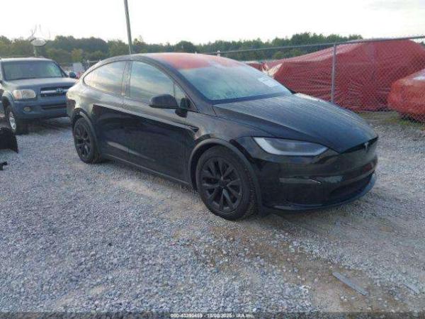 Black Tesla Model X 2025 in Klaipeda, with an engine capacity of 0.00 L and mileage of 6 thousand km for 15100 €, photo 5 on AUTOMOTO.COM.LV
