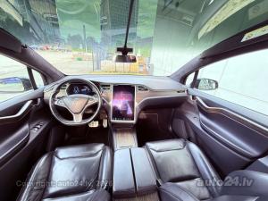 Black Tesla Model X 2016 in Tallinn, with an engine capacity of 0.00 L and mileage of 118 thousand km for 33333 €, photo 11 on AUTOMOTO.COM.LV