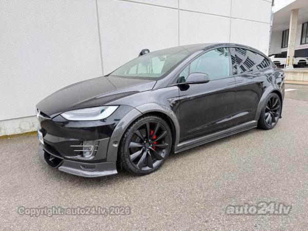 Tesla Model X 2016 in Tallinn on AUTOMOTO.COM.LV Black Tesla Model X 2016 in Tallinn, with an engine capacity of 0.00 L and mileage of 126 thousand km for 24999 €, photo 1 on AUTOMOTO.COM.LV