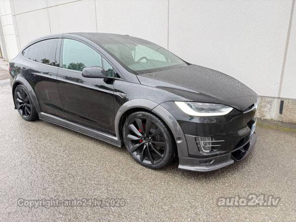 Tesla Model X 2016 in Tallinn on AUTOMOTO.COM.LV Black Tesla Model X 2016 in Tallinn, with an engine capacity of 0.00 L and mileage of 126 thousand km for 24999 €, photo 3 on AUTOMOTO.COM.LV