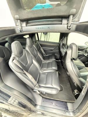 Black Tesla Model X 2016 in Tallinn, with an engine capacity of 0.00 L and mileage of 126 thousand km for 24999 €, photo 9 on AUTOMOTO.COM.LV