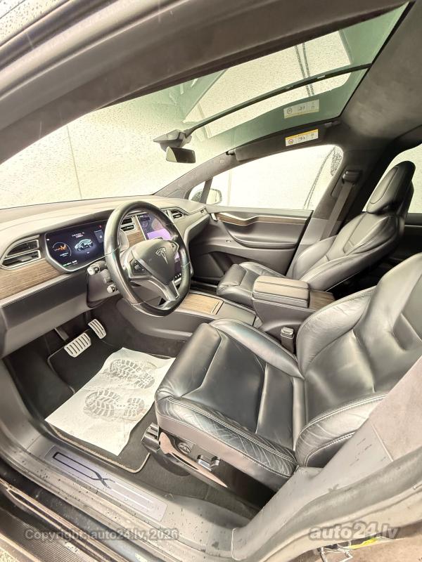 Tesla Model X 2016 in Tallinn on AUTOMOTO.COM.LV Black Tesla Model X 2016 in Tallinn, with an engine capacity of 0.00 L and mileage of 126 thousand km for 24999 €, photo 10 on AUTOMOTO.COM.LV