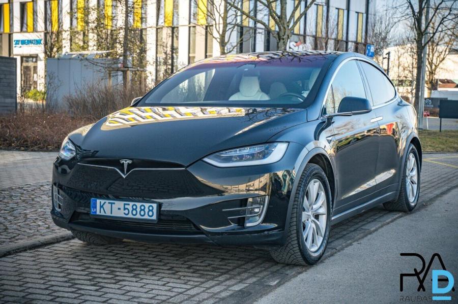 Black Tesla Model X 2017 in Riga, with an engine capacity of 0.00 L and mileage of 168 thousand km for 29990 €, photo 1 on AUTOMOTO.COM.LV