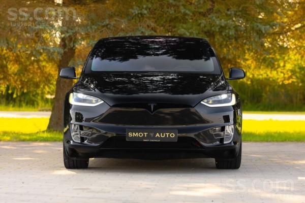 Black Tesla Model X 2017 in Jelgava, with an engine capacity of 0.00 L and mileage of 0 thousand km for 22500 €, photo 3 on AUTOMOTO.COM.LV