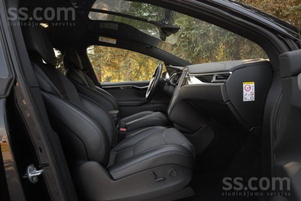 Black Tesla Model X 2017 in Jelgava, with an engine capacity of 0.00 L and mileage of 0 thousand km for 22500 €, photo 10 on AUTOMOTO.COM.LV
