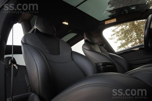 Black Tesla Model X 2017 in Jelgava, with an engine capacity of 0.00 L and mileage of 0 thousand km for 22500 €, photo 11 on AUTOMOTO.COM.LV