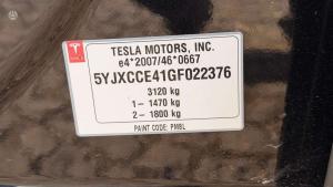 Black Tesla Model X 2017 in Kaunas, with an engine capacity of 0.00 L and mileage of 203 thousand km for 21800 €, photo 31 on AUTOMOTO.COM.LV