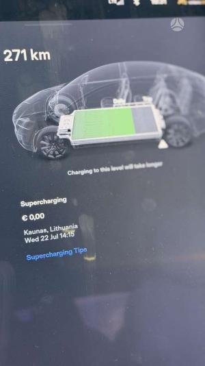 Black Tesla Model X 2017 in Kaunas, with an engine capacity of 0.00 L and mileage of 203 thousand km for 21800 €, photo 38 on AUTOMOTO.COM.LV