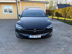 Black Tesla Model X 2018 in Tartu, with an engine capacity of 0.00 L and mileage of 121 thousand km for 29000 €, photo 3 on AUTOMOTO.COM.LV
