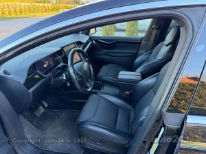 Black Tesla Model X 2018 in Tartu, with an engine capacity of 0.00 L and mileage of 121 thousand km for 29000 €, photo 10 on AUTOMOTO.COM.LV