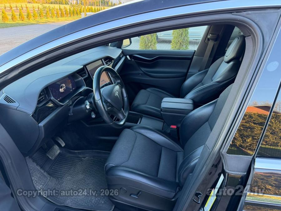 Black Tesla Model X 2018 in Tartu, with an engine capacity of 0.00 L and mileage of 121 thousand km for 29000 €, photo 10 on AUTOMOTO.COM.LV