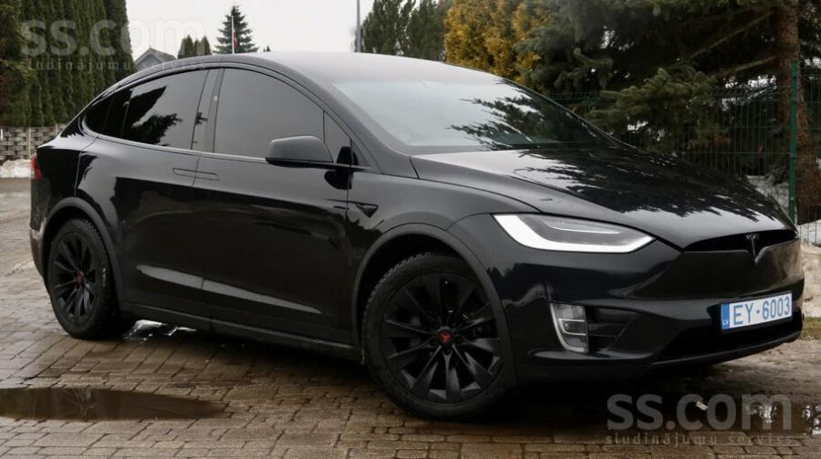 Melns Tesla Model X 2017 Rīga, ar dzinēja tilpumu 0.00 L un nobraukumu 194 tūkst. km par 23750 €, foto 4 vietnē AUTOMOTO.COM.LV