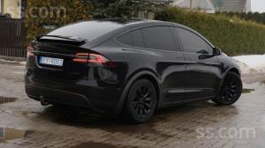 Melns Tesla Model X 2017 Rīga, ar dzinēja tilpumu 0.00 L un nobraukumu 194 tūkst. km par 23750 €, foto 5 vietnē AUTOMOTO.COM.LV