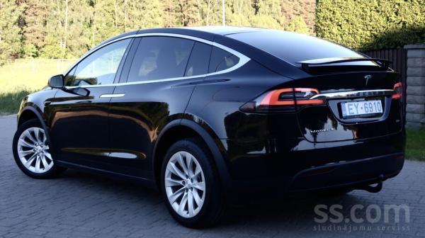 Melns Tesla Model X 2017 Rīga, ar dzinēja tilpumu 0.00 L un nobraukumu 210 tūkst. km par 18990 €, foto 7 vietnē AUTOMOTO.COM.LV