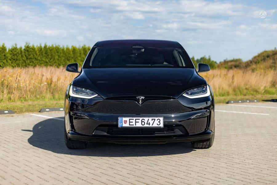 Black Tesla Model X 2022 in Klaipeda, with an engine capacity of 0.00 L and mileage of 48 thousand km for 49900 €, photo 14 on AUTOMOTO.COM.LV