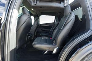Black Tesla Model X 2022 in Klaipeda, with an engine capacity of 0.00 L and mileage of 48 thousand km for 49900 €, photo 24 on AUTOMOTO.COM.LV