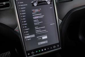 Black Tesla Model X 2017 in Riga, with an engine capacity of 0.00 L and mileage of 192 thousand km for 28900 €, photo 8 on AUTOMOTO.COM.LV