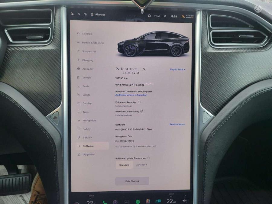 Black Tesla Model X 2017 in Siauliai, with an engine capacity of 0.00 L and mileage of 158 thousand km for 27900 €, photo 17 on AUTOMOTO.COM.LV