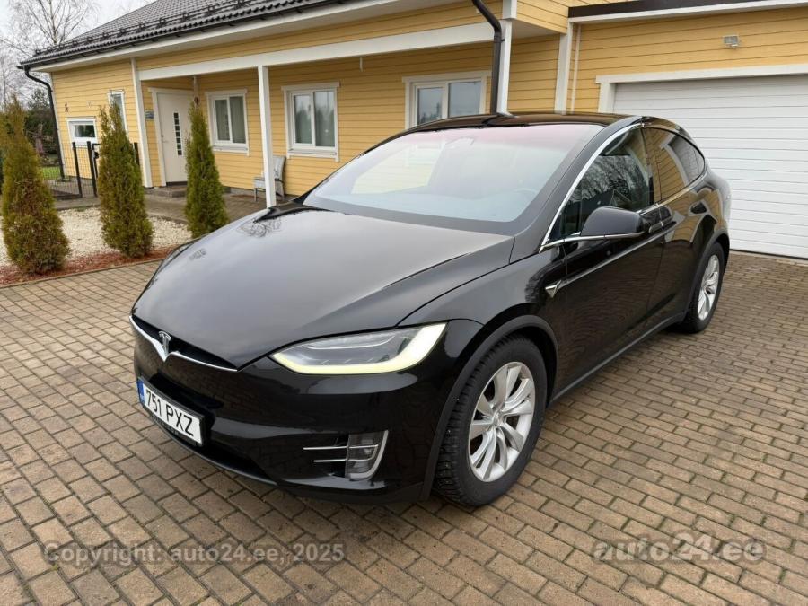 Black Tesla Model X 2018 in Tartu, with an engine capacity of 0.00 L and mileage of 116 thousand km for 29900 €, photo 1 on AUTOMOTO.COM.LV