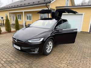 Black Tesla Model X 2018 in Tartu, with an engine capacity of 0.00 L and mileage of 116 thousand km for 29900 €, photo 7 on AUTOMOTO.COM.LV