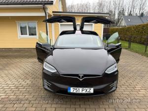 Black Tesla Model X 2018 in Tartu, with an engine capacity of 0.00 L and mileage of 116 thousand km for 29900 €, photo 8 on AUTOMOTO.COM.LV